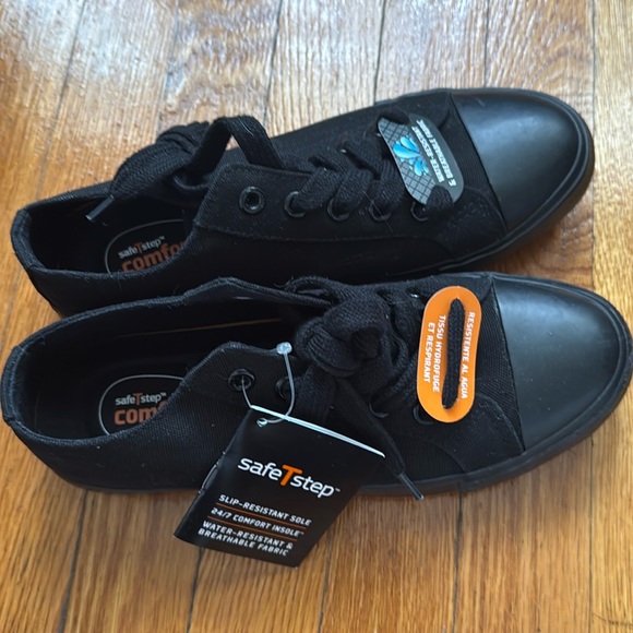 Safe T Step | Shoes | Safe T Step Slip Water Resistant Converse Style ...
